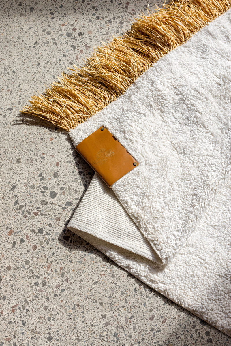 Tropical Rug Large Tenerebone | Bold & Modern Design | nomada